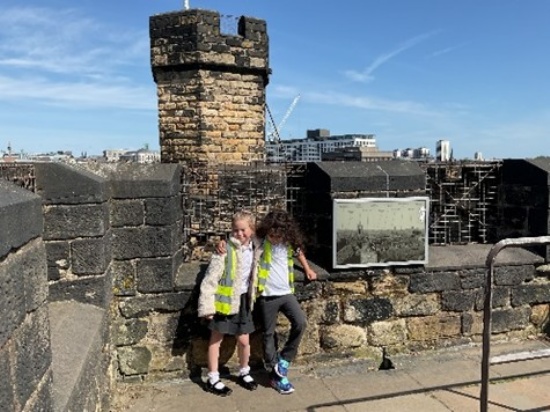 Bede Community Primary School - Castles amp Construction